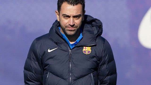 កុំឲ្យមានការយល់ច្រឡំ Xavi បញ្ជាក់ច្បាស់ៗ កីឡាករ ២ រូបនេះ អត់សម្រាប់លក់ទេ - TNAOT