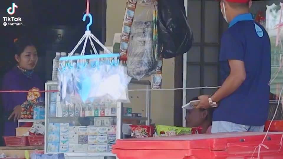 សាន់តា Prank ថ្មីទៀតហើយ😂😂 - TNAOT