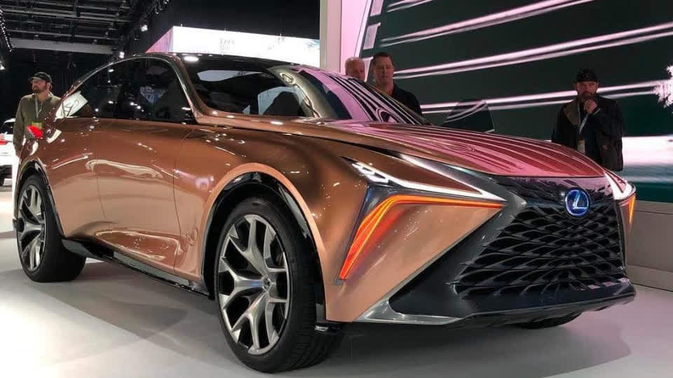 តើ Lexus បានដើរដល់ចំណុចណាហើយ? នេះគឺជារថយន្តម៉ូដែលគំរូរបស់ Lexus ...