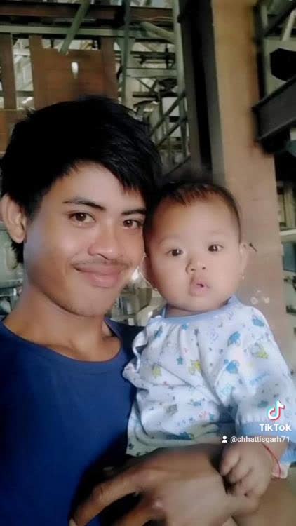 អត់មានអីនិយាយទេបាទចាំតែចង់ផុសលេងមួយមើលសុំមេដៃម្នាក់មួយផងបងៗ - TNAOT