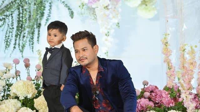 តារាចម្រៀង ខេម កាន់តែហ៊ានបង្ហាញមុខគូស្នេហ៍ ខណៈមហាជន នៅឆ្ងល់រឿងកូន - TNAOT