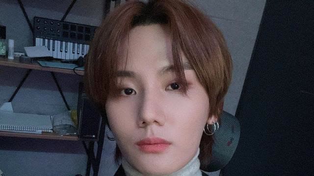 តារាចម្រៀងបុរស Sian របស់ក្រុម T1419 បានជាសះស្បើយទាំងស្រុង ពី COVID-19 - TNAOT