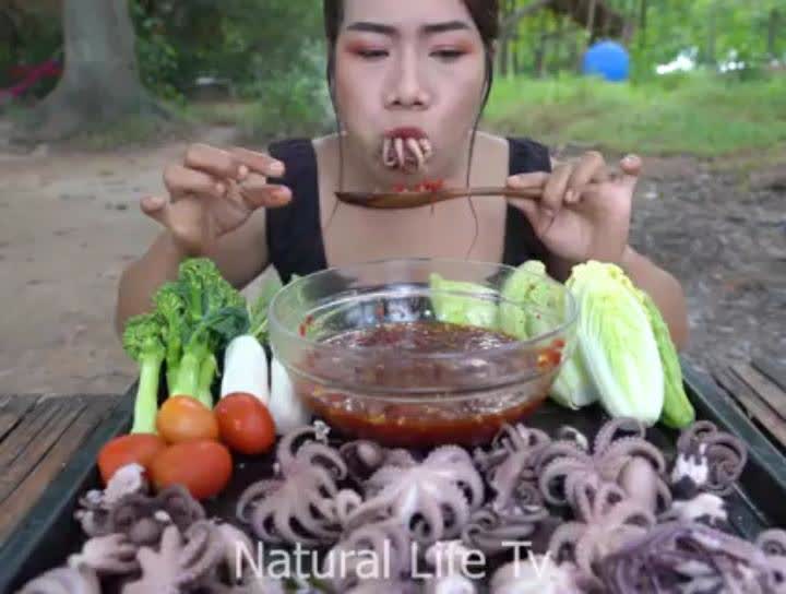 wow តោះៗញាុំមឹកស្រុះទាំងអស់គ្នា - TNAOT