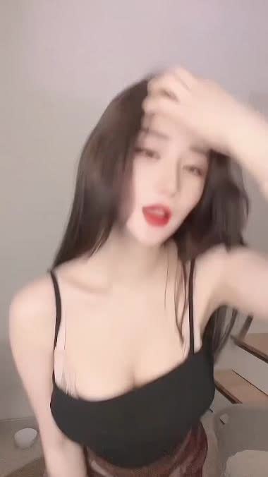 ស្រីស្អាតនៅក្នុង TikTok - TNAOT